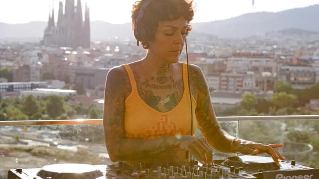 Tardeo 80's House Party en Negresco - Planomato | Planomato